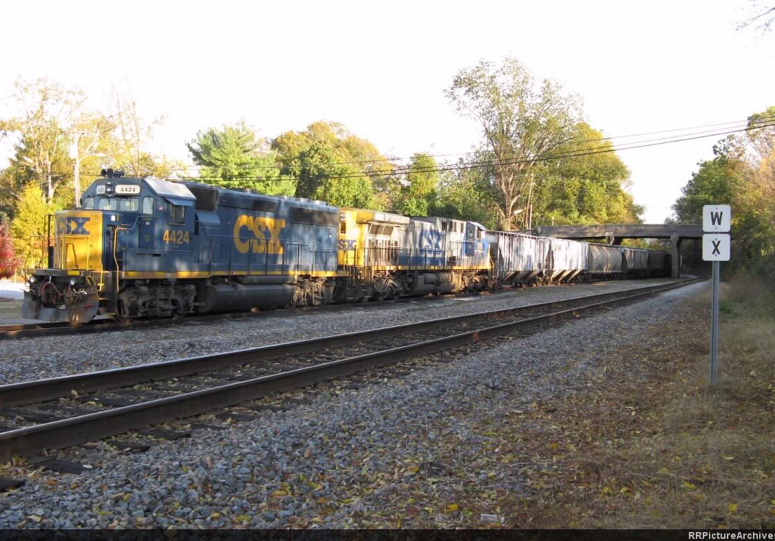 CSX 4424 GP40-2
